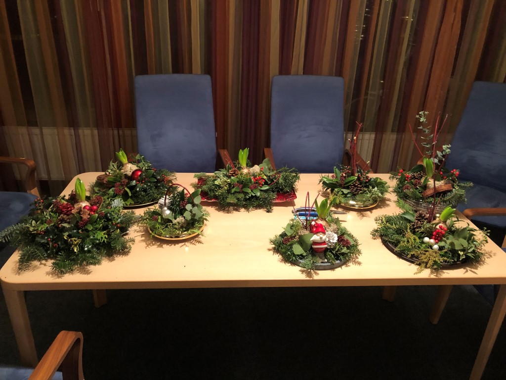 Kerststukje maken 2023 - KBO Landhorst